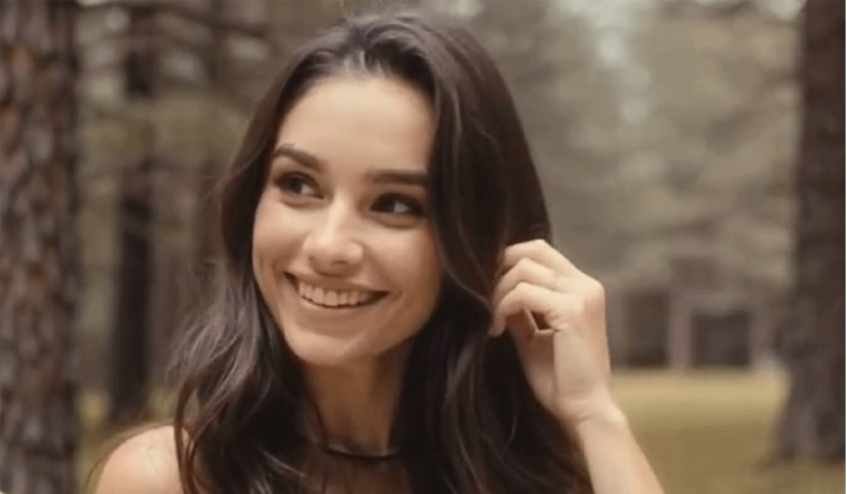 AI-Generated Reviews of AI-Generated Actor’s Tilly Norwood’s AI ...